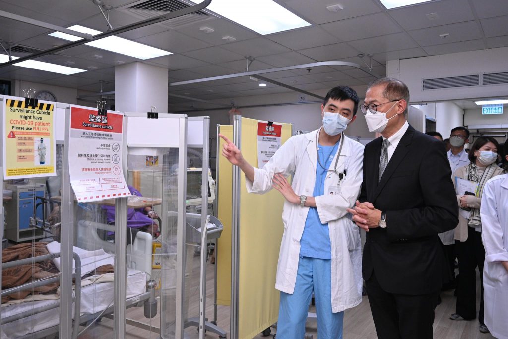 Secretary for Health visits Queen Mary Hospital - Dimsum Daily