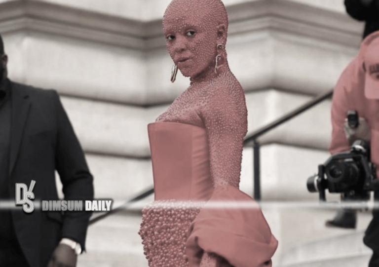 Doja Cat wears 30,000 Swarovski crystals at Paris Fashion Week show ...