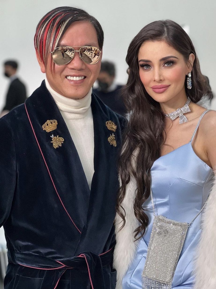 What's behind the glamour of the 'power couple' Stephen and Deborah ...