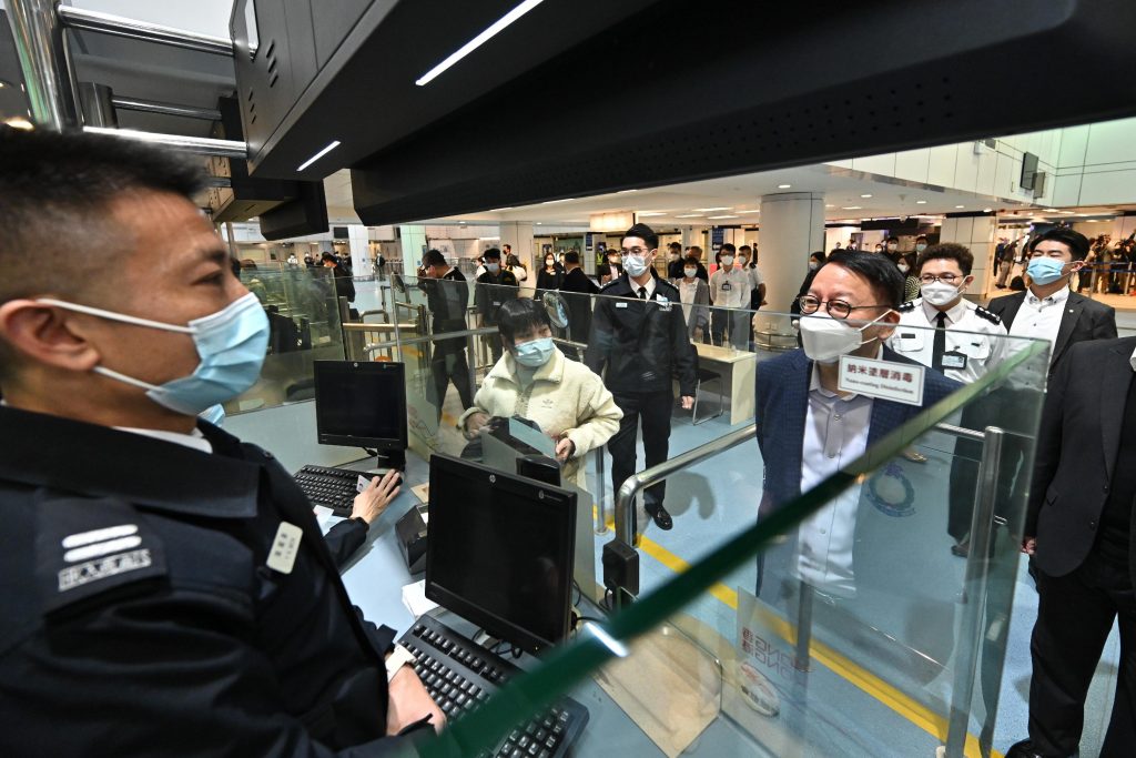 Acting CE Chan Kwok-ki inspects Lo Wu Control Point, around 83,000 ...