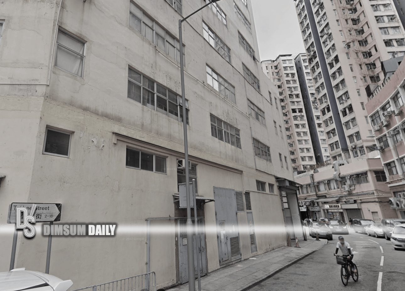 Couple slashed by 2 men near Shing Fat Industrial Building in Yuen Long ...