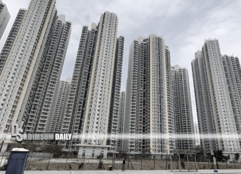Man jumps to his death from top of Tak Ying House, Tak Long Estate, Kai ...