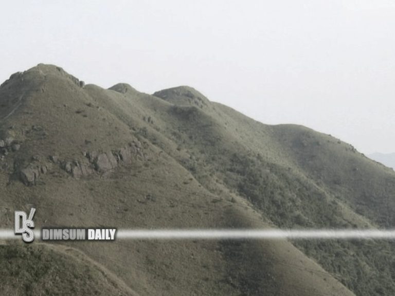 Man in 60s loses consciousness and dies later at hospital during hiking ...