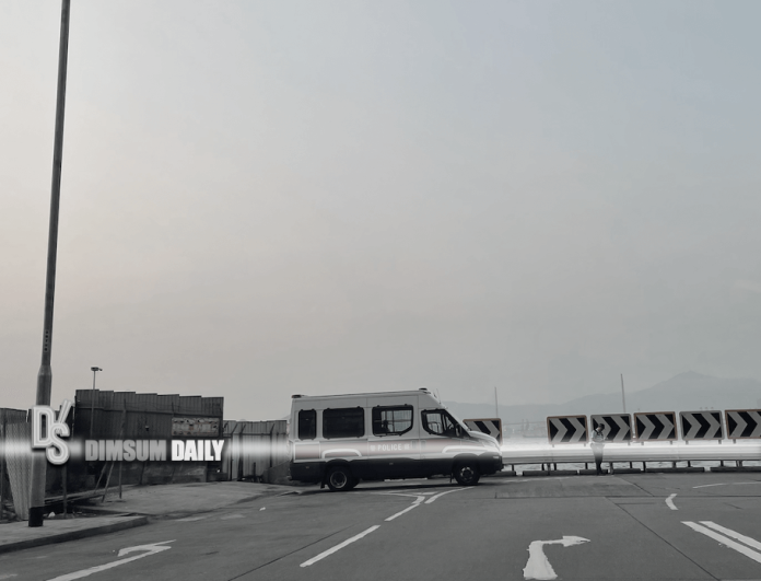 Police deployed at New Praya in Kennedy Town to prevent crowds from ...