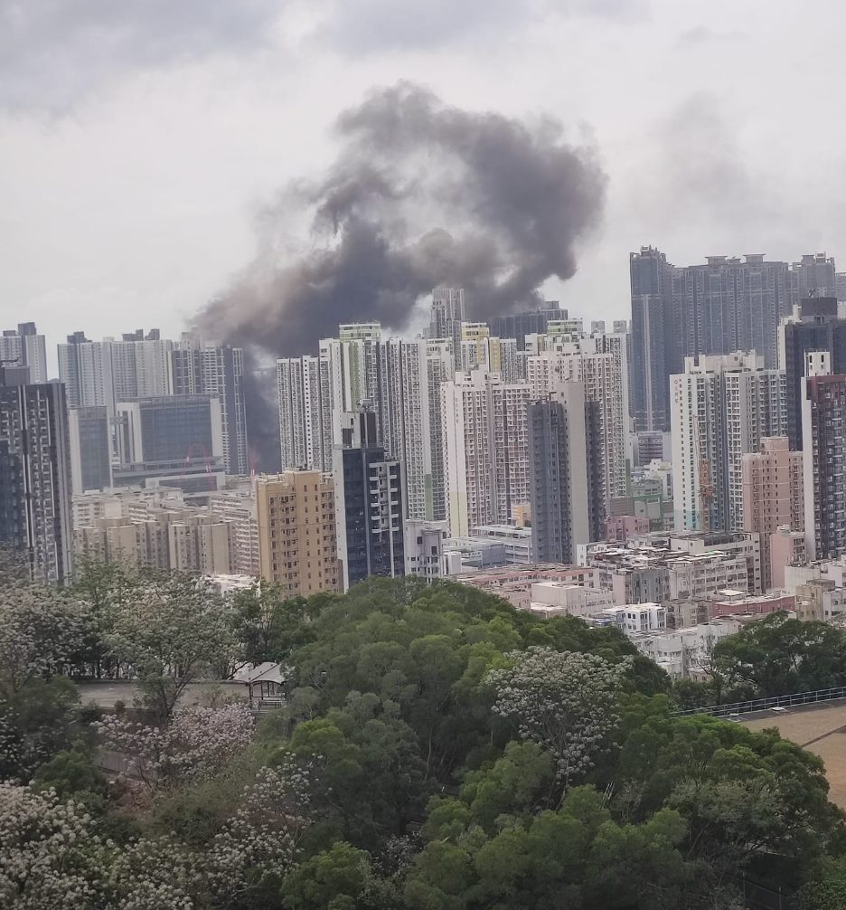 Level 3 fire breaks out at Cheung Sha Wan warehouse, at least one ...