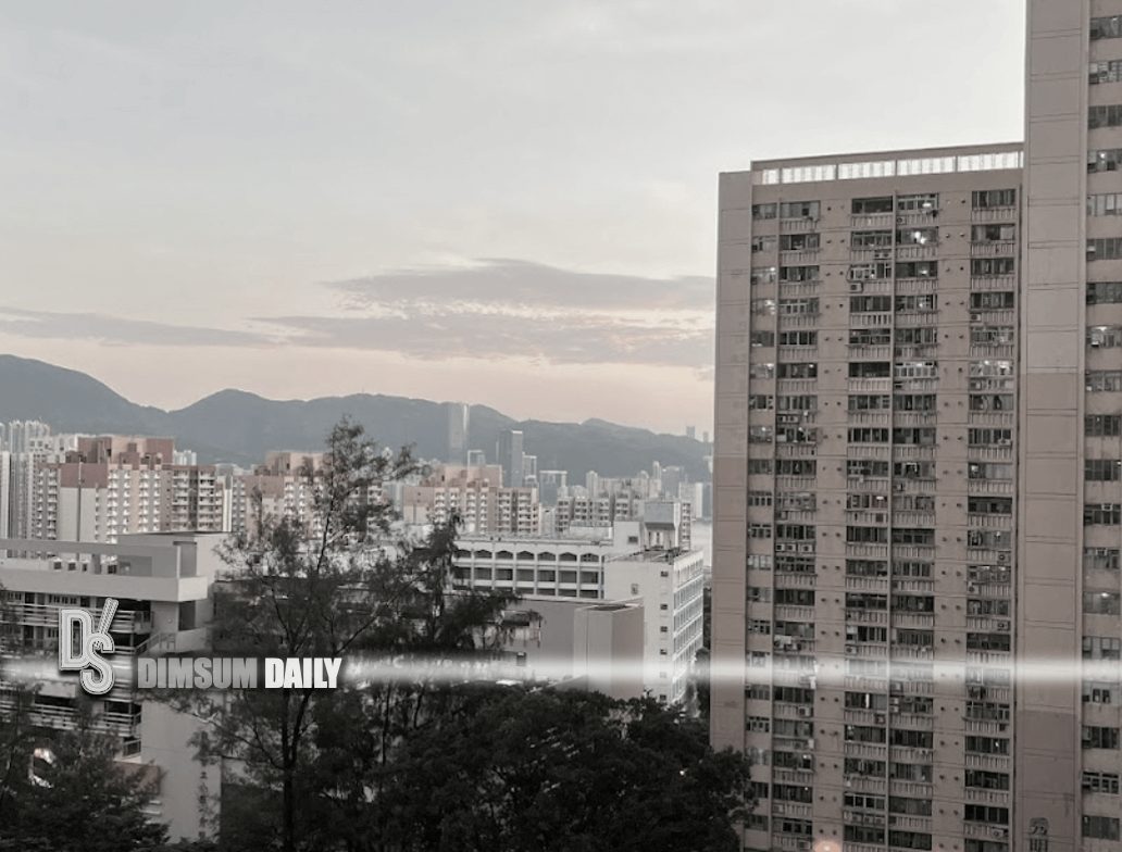 51-year-old woman jumps to her death from Sau Ming House in Sau Mau ...