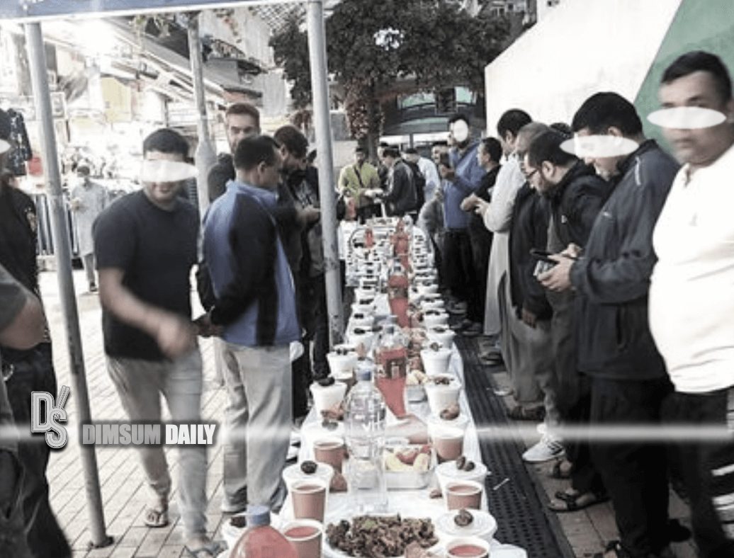 Picture of local ethnic minority group waiting to break fast in Sham ...