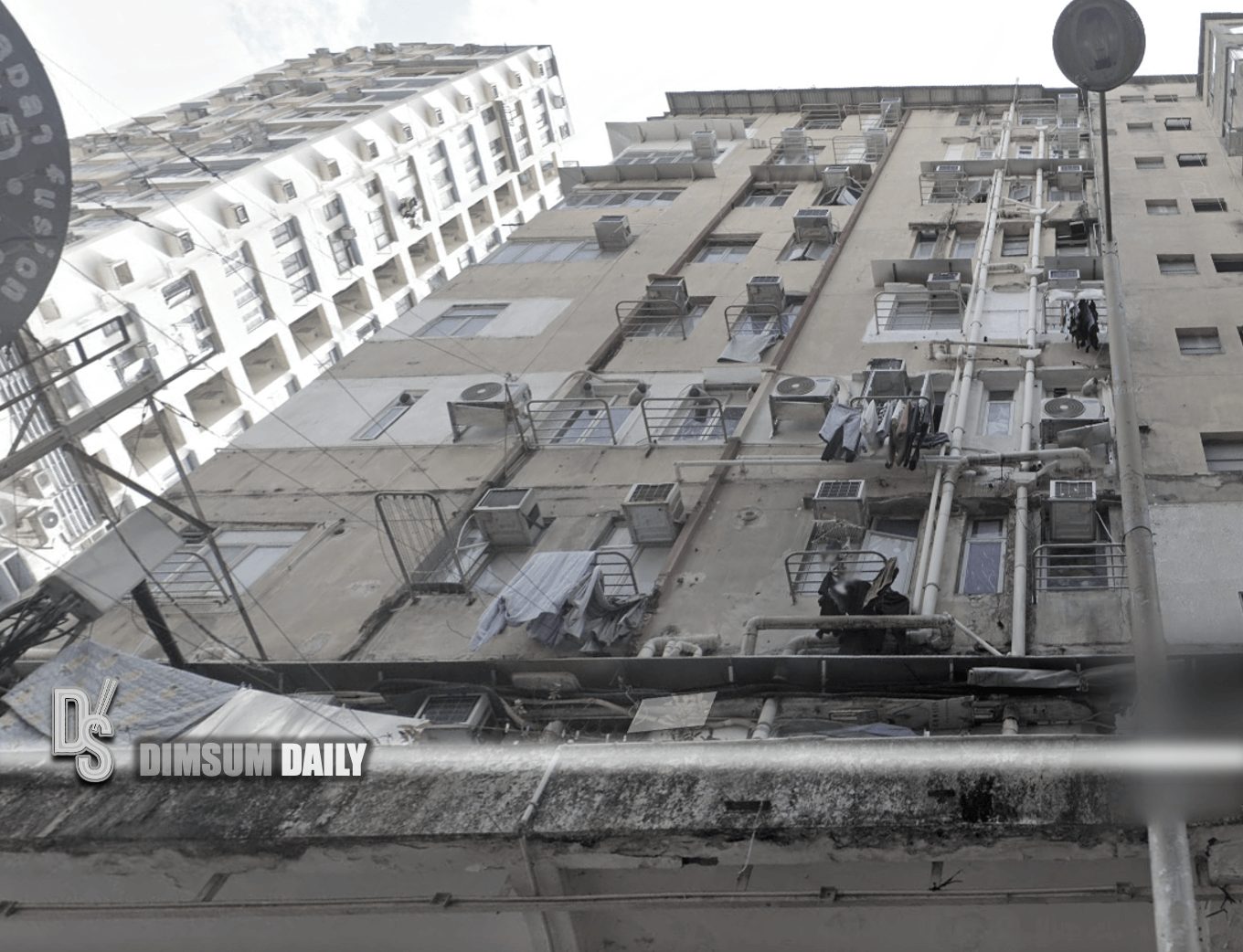 Third gold necklace robbery by Chinese woman takes place in just 2 days ...