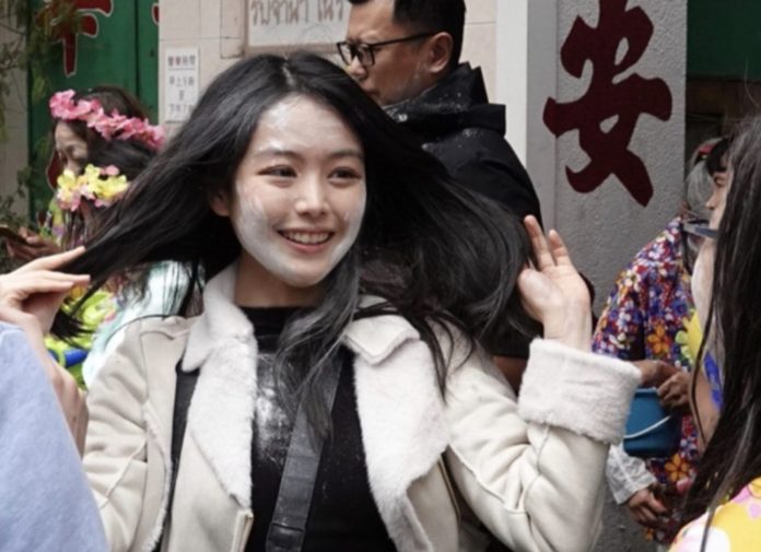 TVB newscaster Jacky Lin Ting Ting dazzles at Kowloon City Songkran Festival - Dimsum Daily