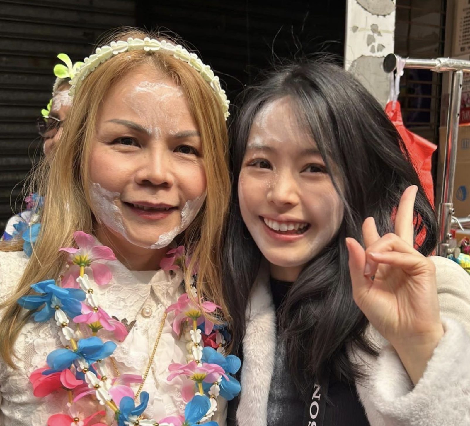 TVB newscaster Jacky Lin Ting Ting dazzles at Kowloon City Songkran ...