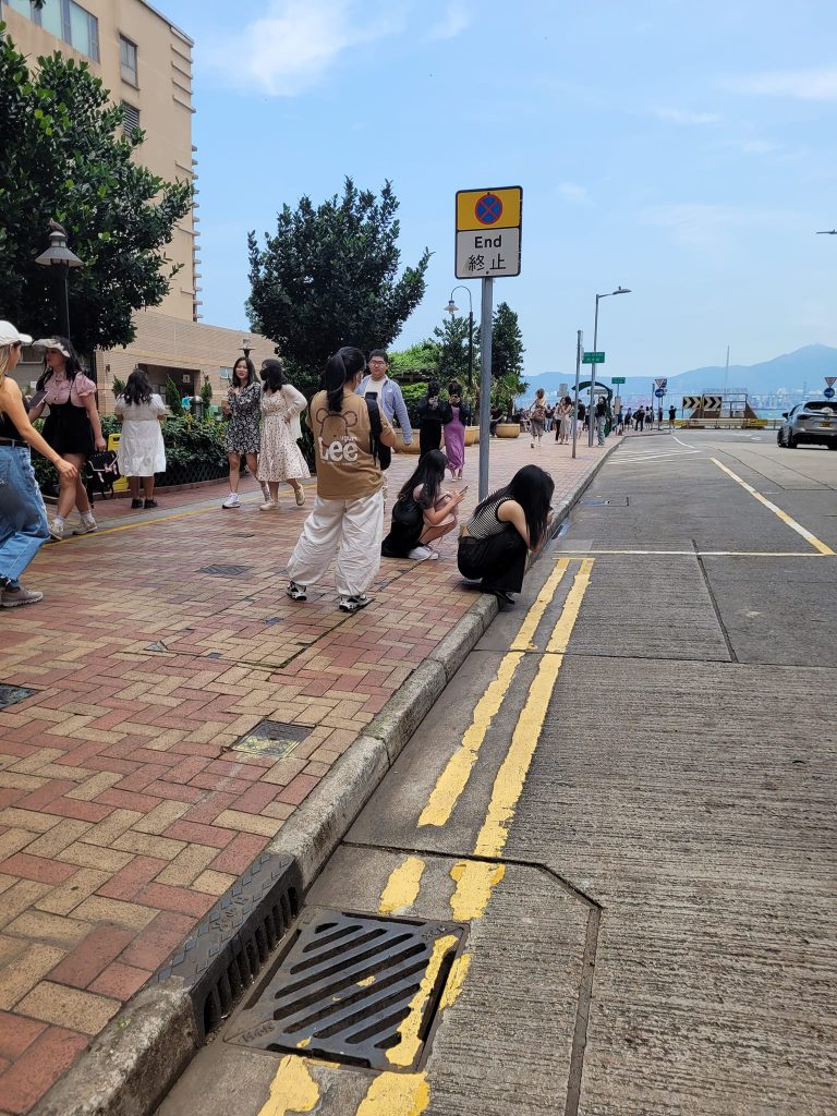 Increased tourist activity at New Praya Kennedy Town prompts traffic ...