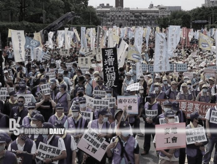 Around 5,000 Taiwanese labourers protest government's lack of support ...