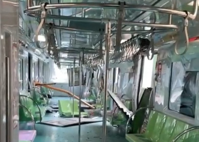Construction materials cause train accident in Taiwan's Taichung MRT ...