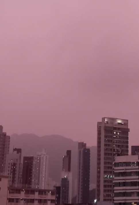 Hong Kong sky turns pink this evening, courtesy of atmospheric ...