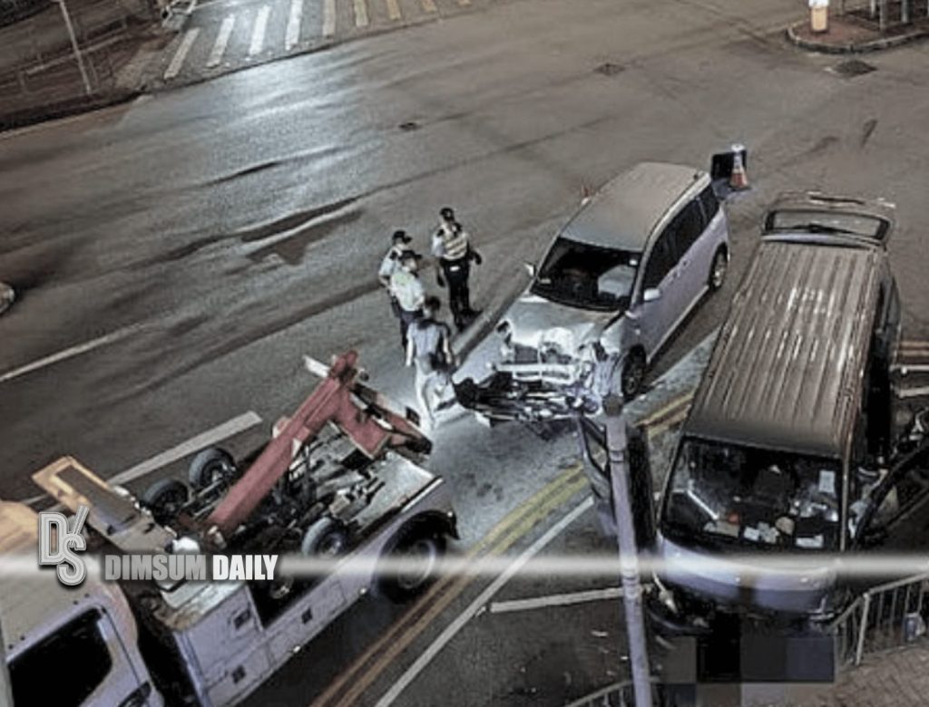 Car and truck collision on Kwan Mun Hau Street in Tsuen Wan, 1 injury ...