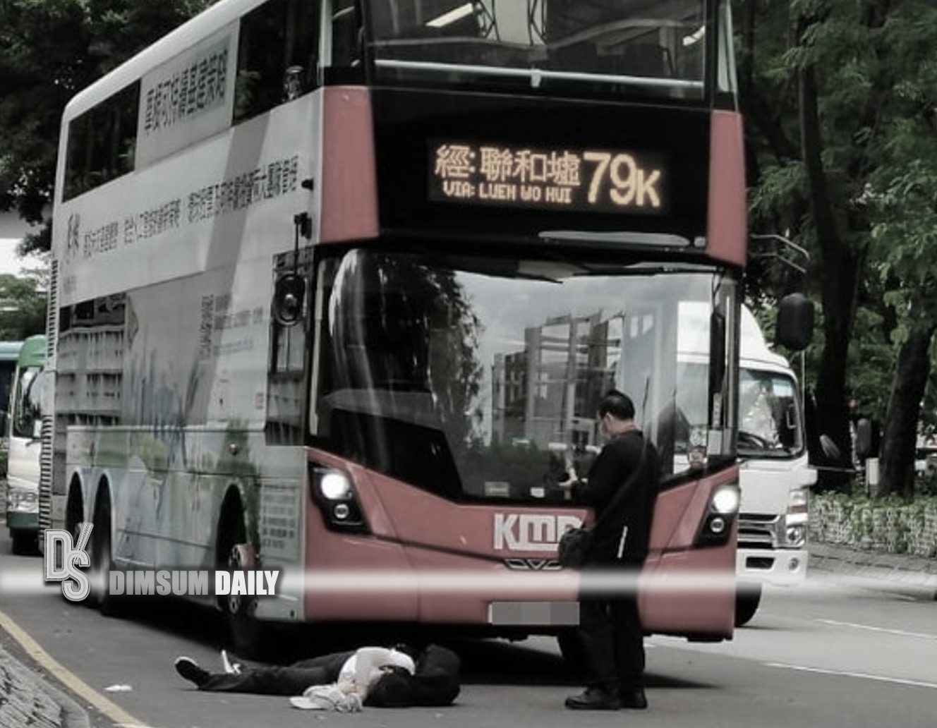 Woman injured after being hit by KMB bus in Sheung Shui - Dimsum Daily