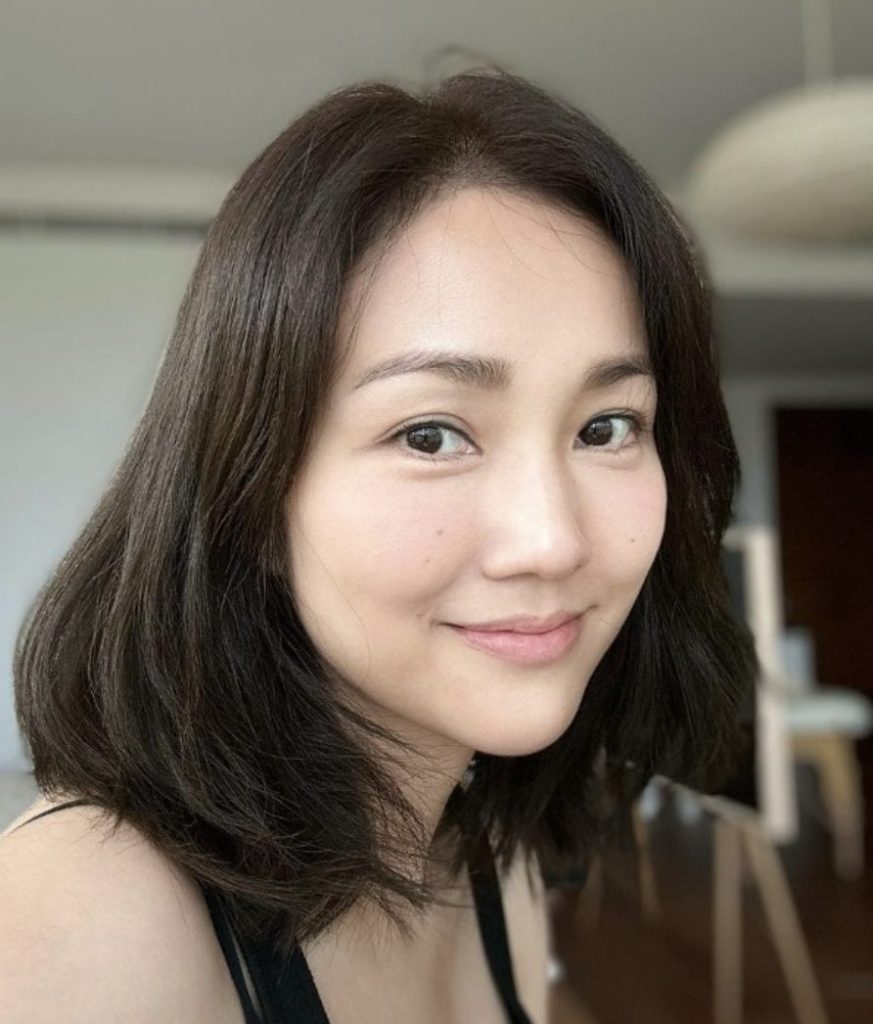 46-year-old Cantopop singer Kay Tse debuts new short hair look on social media - Dimsum Daily
