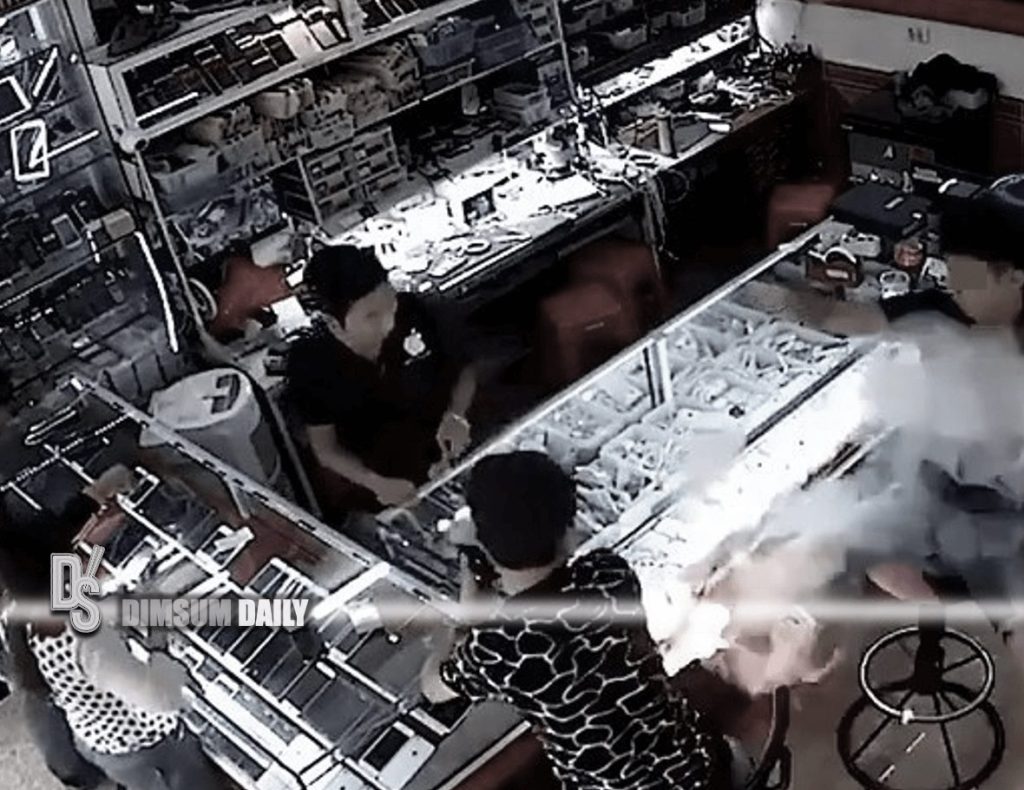 Man attempts DIY mobile phone battery replacement and causes explosion ...