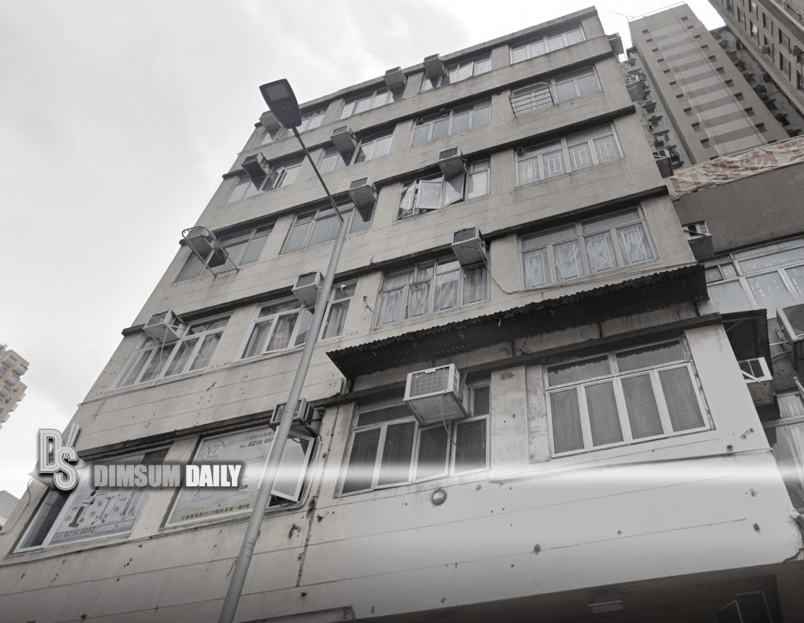 Fire breaks out at apartment unit in San Kay House in Yuen Long ...