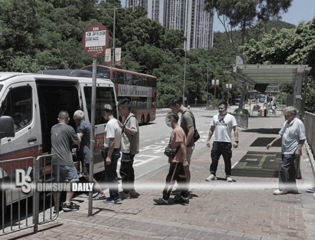Police arrest four elderly men for illegal street gambling in Cheung ...