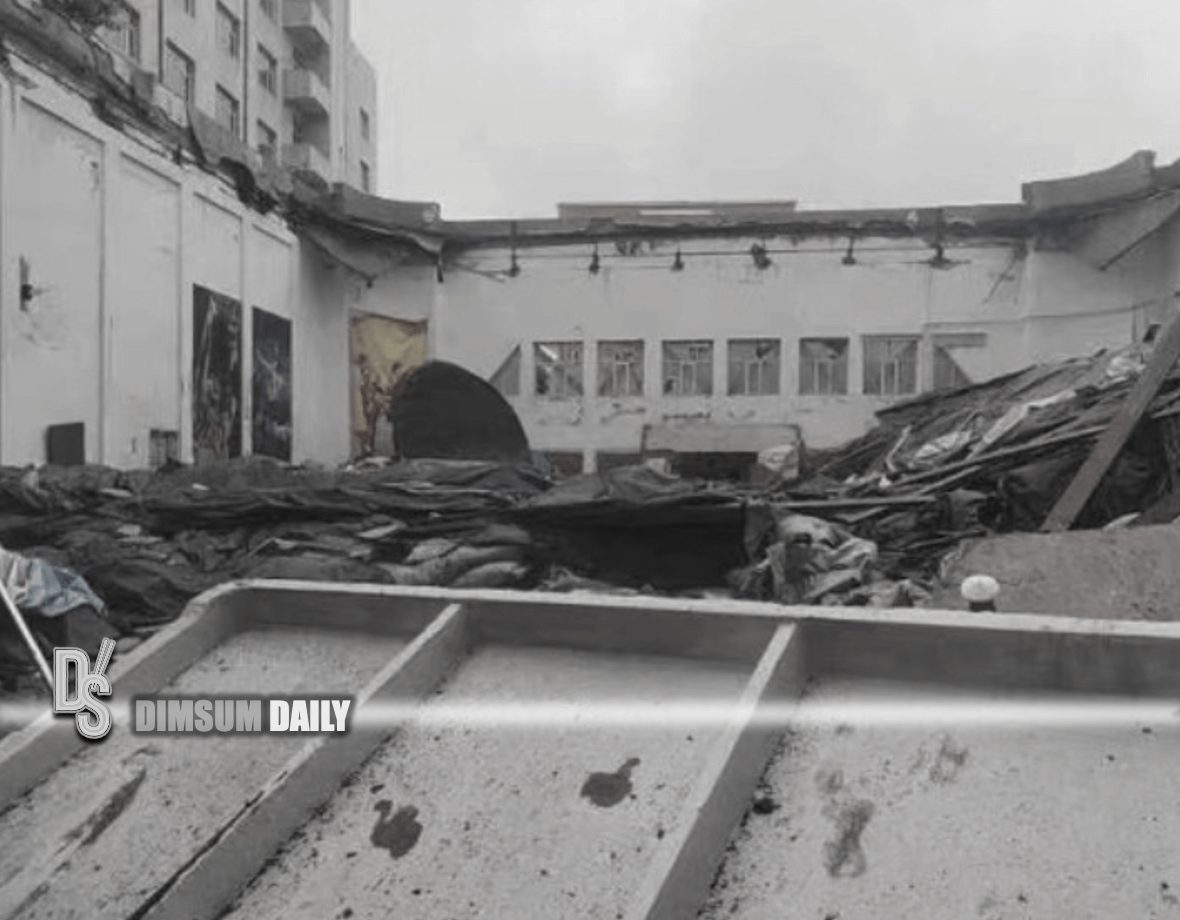 Over 10 people trapped as the roof of Qiqihar middle school gymnasium ...