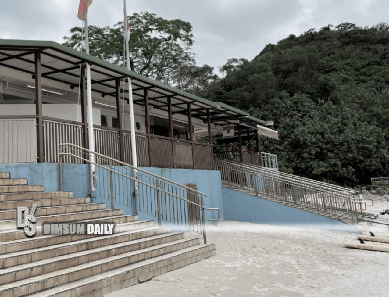 Hap Mun Bay Beach lifesaving services suspended due to rough seas ...