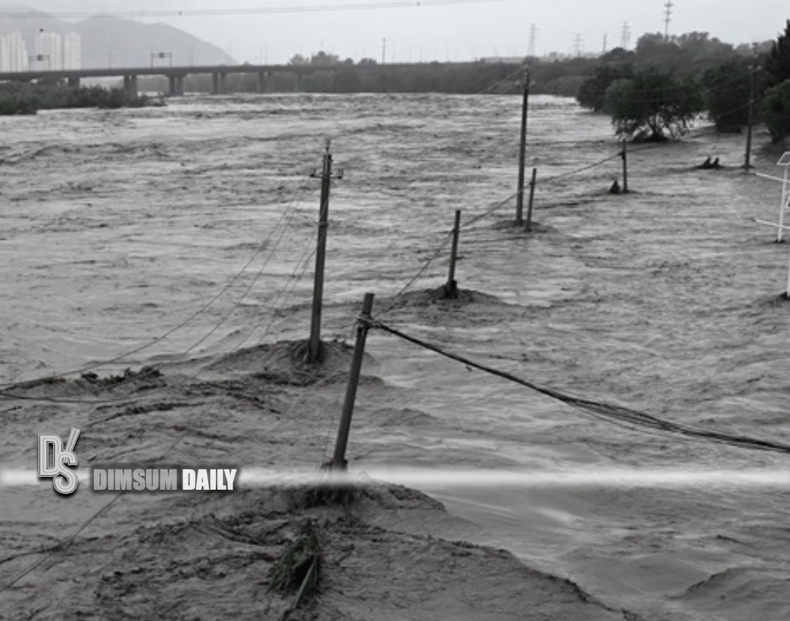 Red alert for floods lifted in Beijing as water levels in major rivers ...