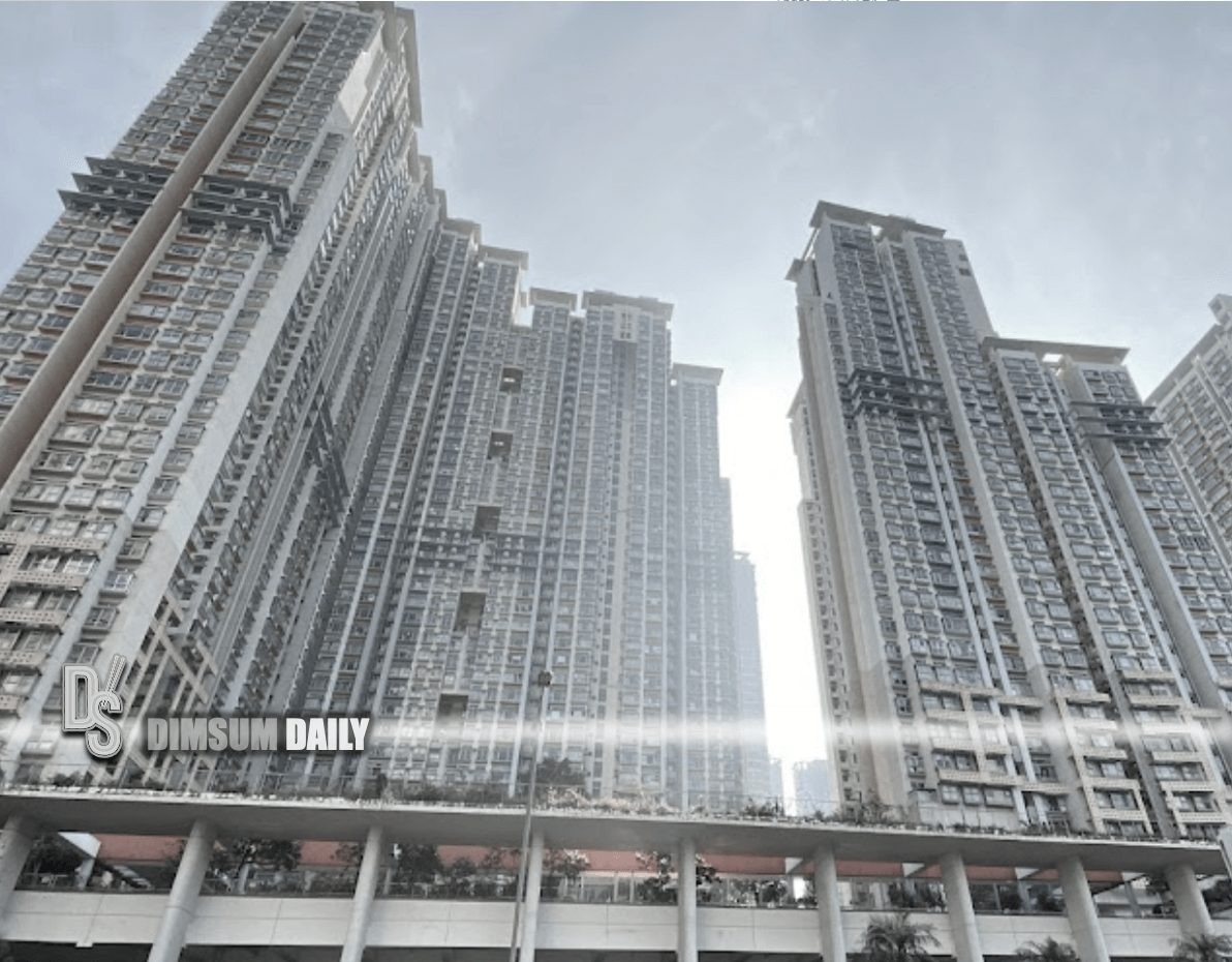 Woman jumps to her death from top of Verbena Heights in Tseung Kwan O ...