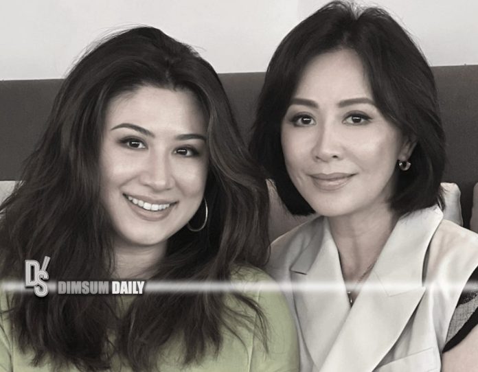 Veteran singer Jenny Tseng meets up with actress Carina Lau after ...