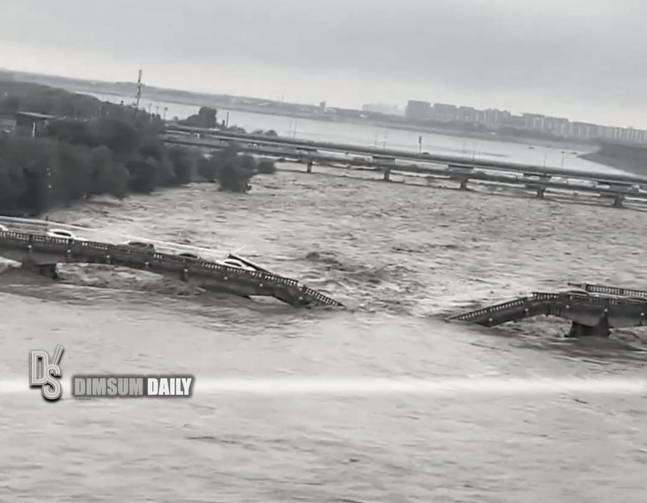 Hebei Province evacuates over 1.5 million people as torrential rains ...