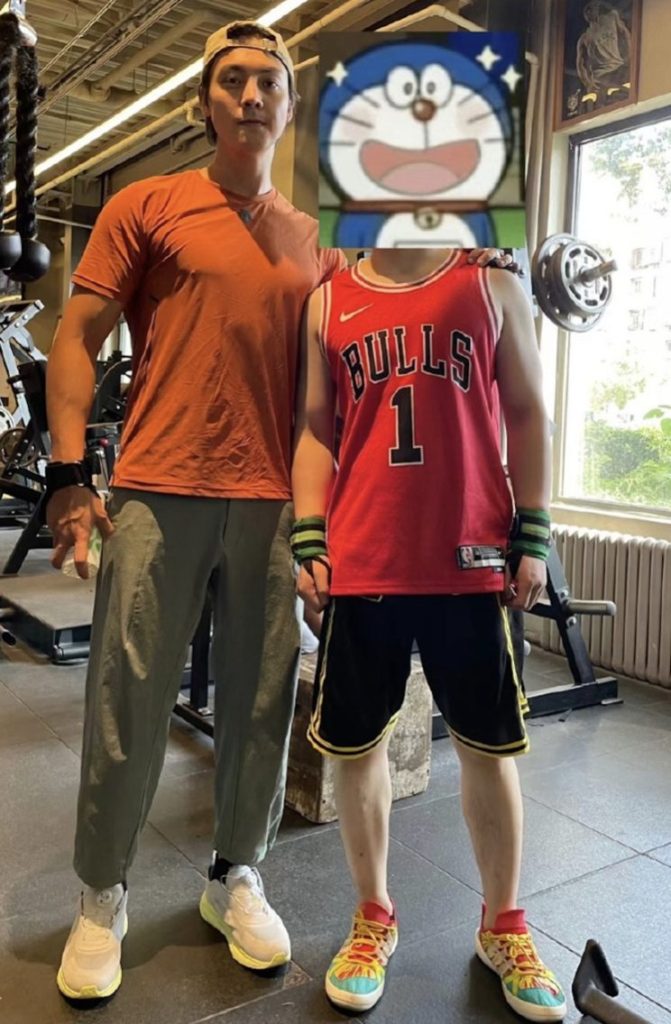 HK heartthrob William Chan Wai-ting spotted unveiling his fit physique ...