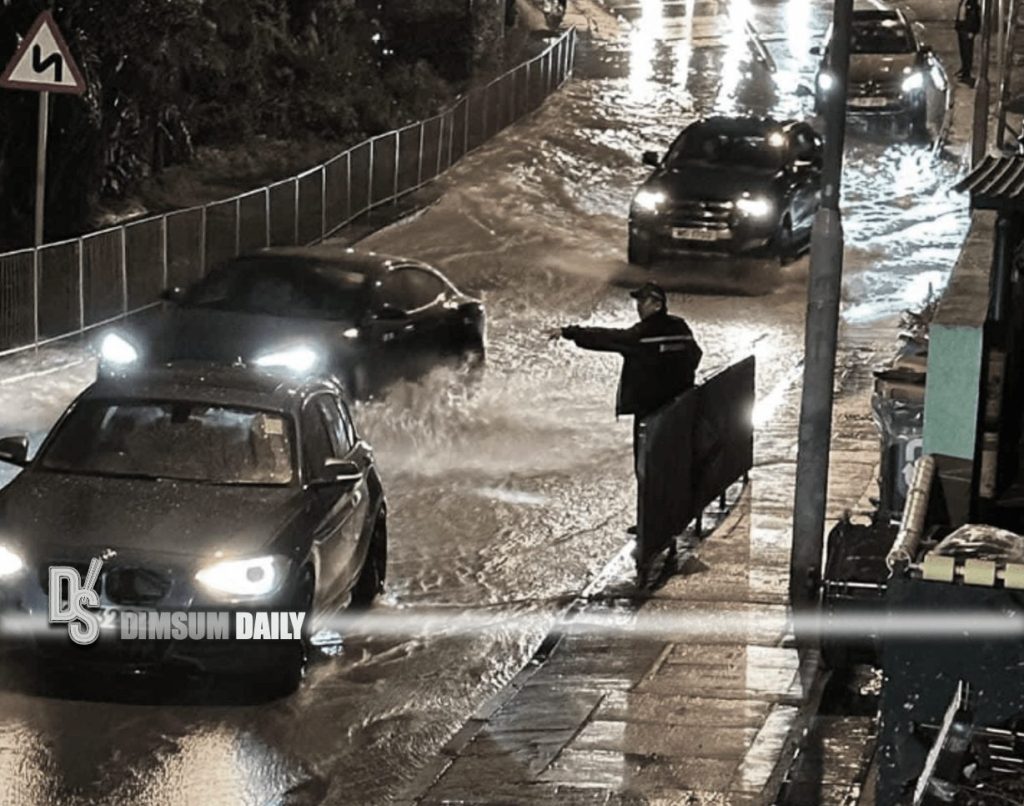 Floods reported in Northeastern New Territories as Red Rainstorm hits ...