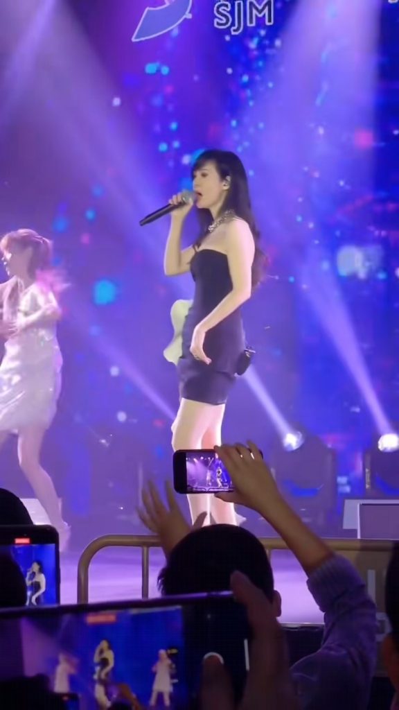55-year-old HK singer Vivian Chow's timeless beauty mesmerises fans as ...