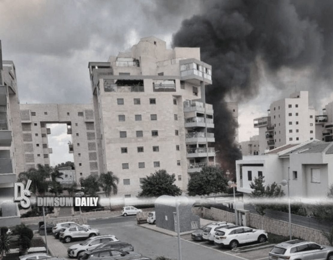 Hamas launches rocket barrage on Israeli city, Al-Qassam Brigades deny ...