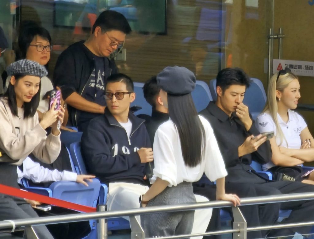 22-year-old Zhang Yi Xiang, a handsome swimmer, steals the spotlight ...