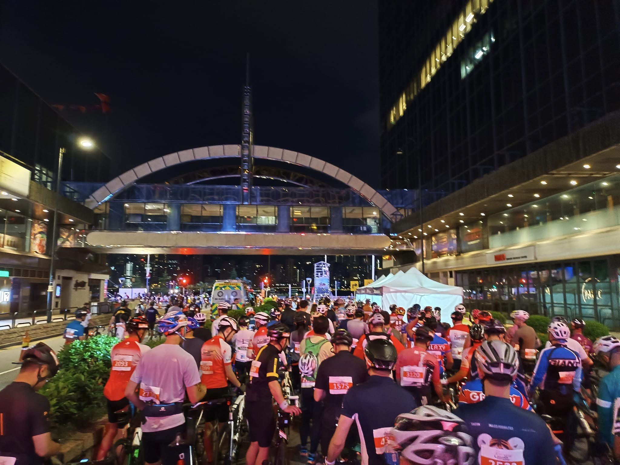 Exciting start of the 2023 Sun Hung Kai Properties Hong Kong Cyclothon ...