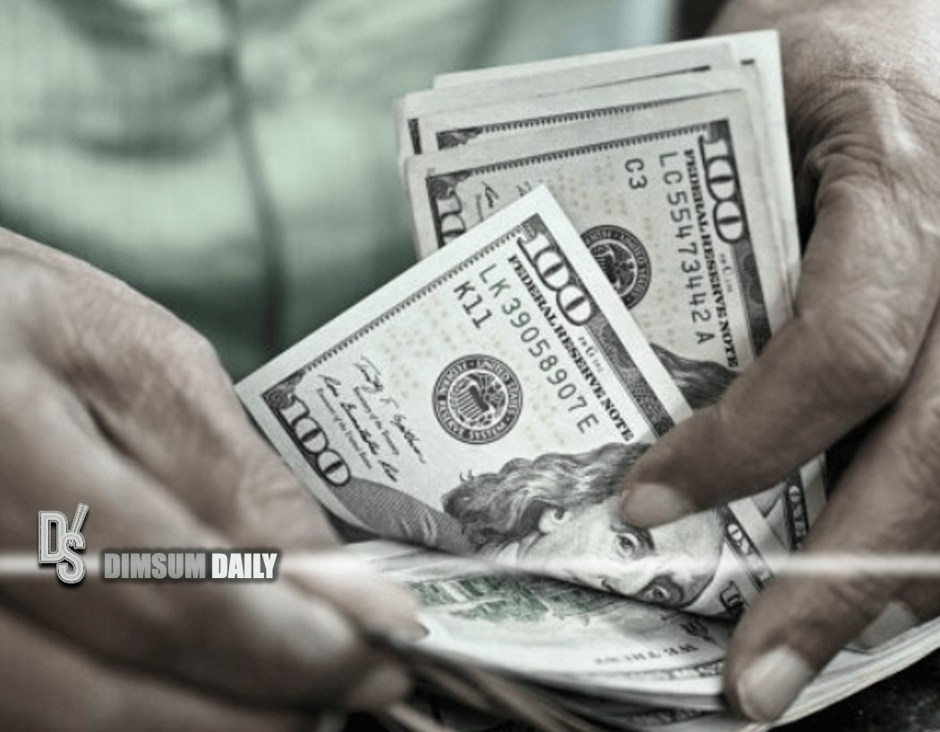 Dollar gains momentum as U.S. economic data impresses, Euro struggles amid darkening growth ...