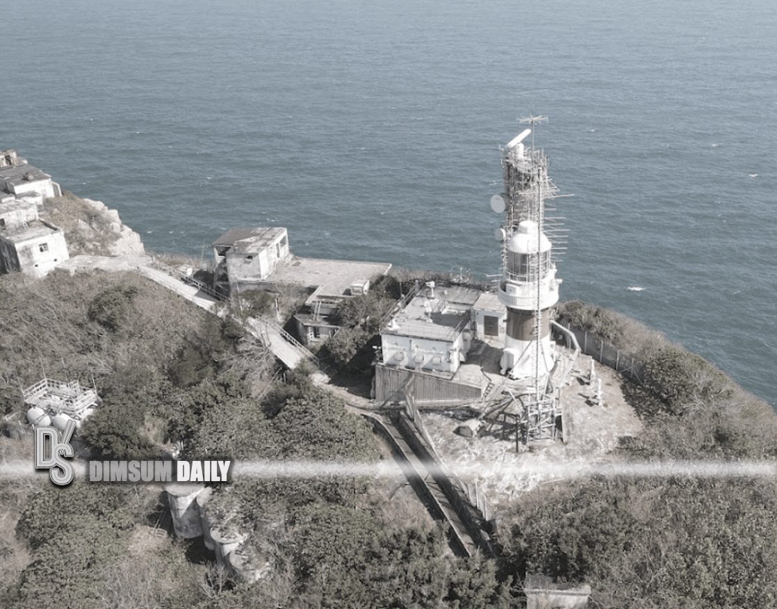 28 Pakistani illegal immigrants rescued near Waglan Lighthouse (Updated ...