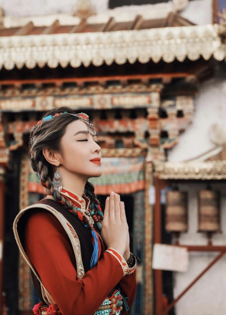 Former HK actress Ella Koon, 44, surprises netizens with her stunning ...