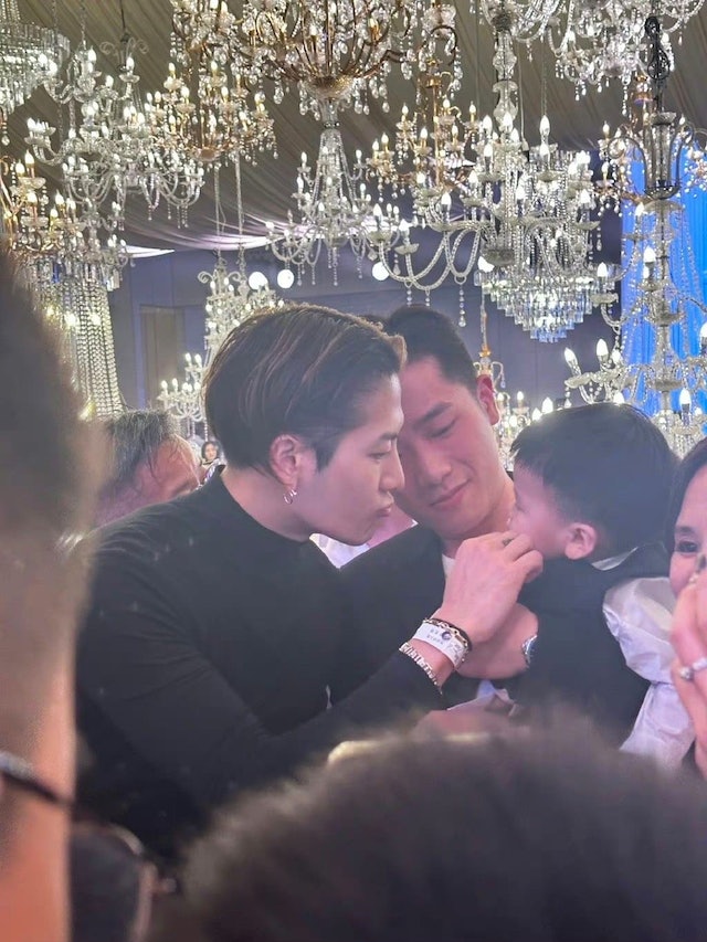 Singer Jackson Wang attends friend's wedding banquet, delighting fans ...