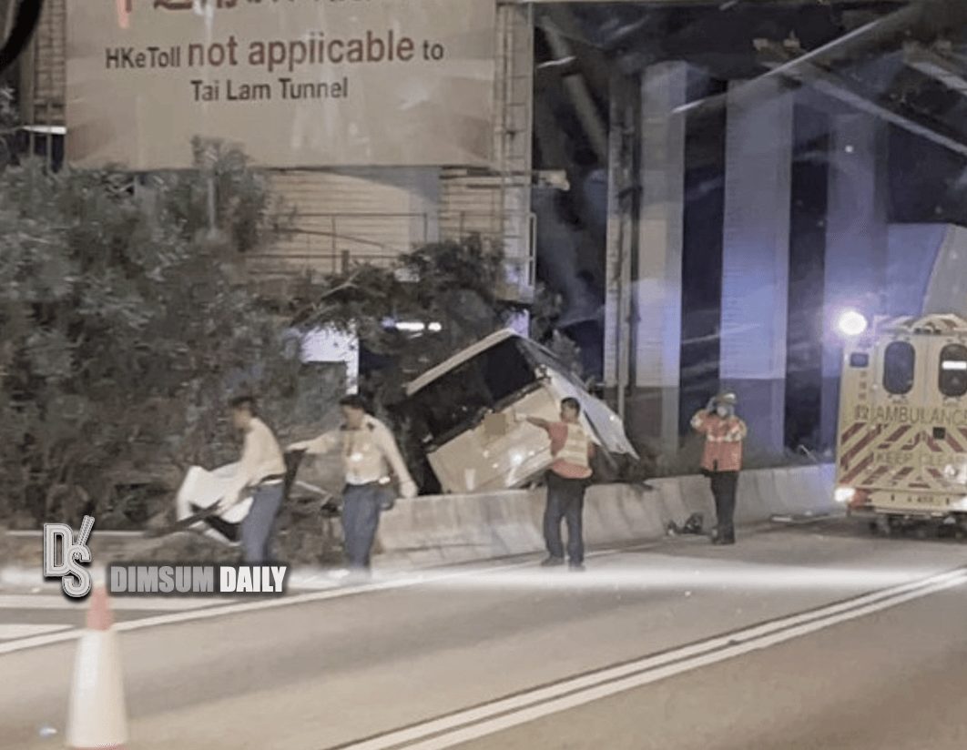 Seven-seater vehicle veers out of control on Tsing Long Highway, male ...