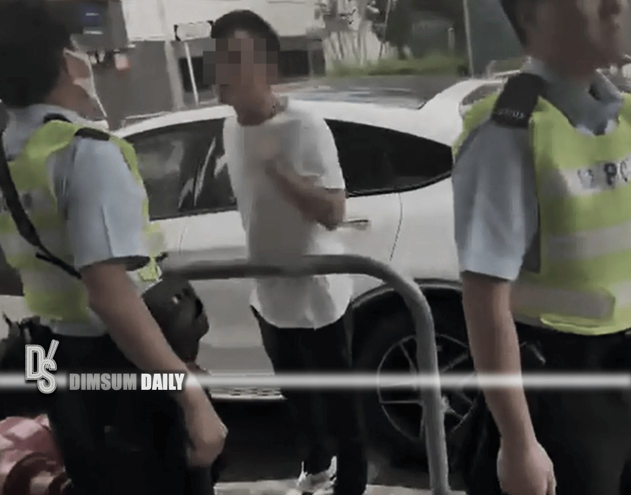 Altercation with traffic police in Yuen Long leads to arrest of suspected 43-year-old triad ...