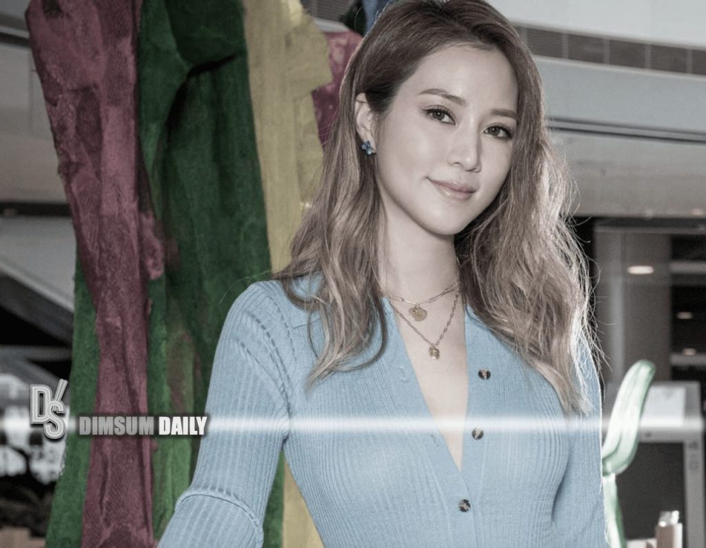 40-year-old actress Cathy Tsui returns to Vogue magazine cover after 5 ...