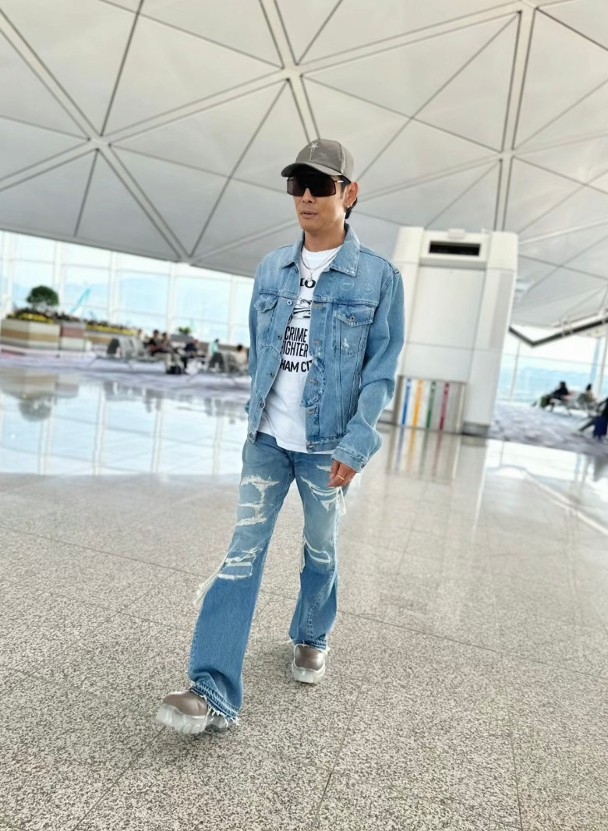 Age-defying 61-year-old singer Alex To turns heads with stylish airport ...