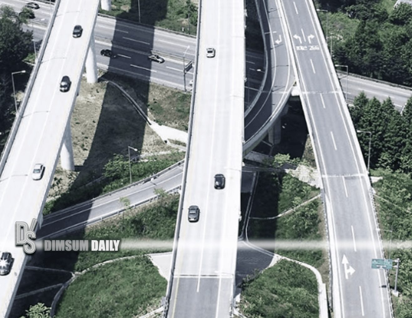 Fatal pileup involving multiple vehicles on South Korean beltway leaves ...