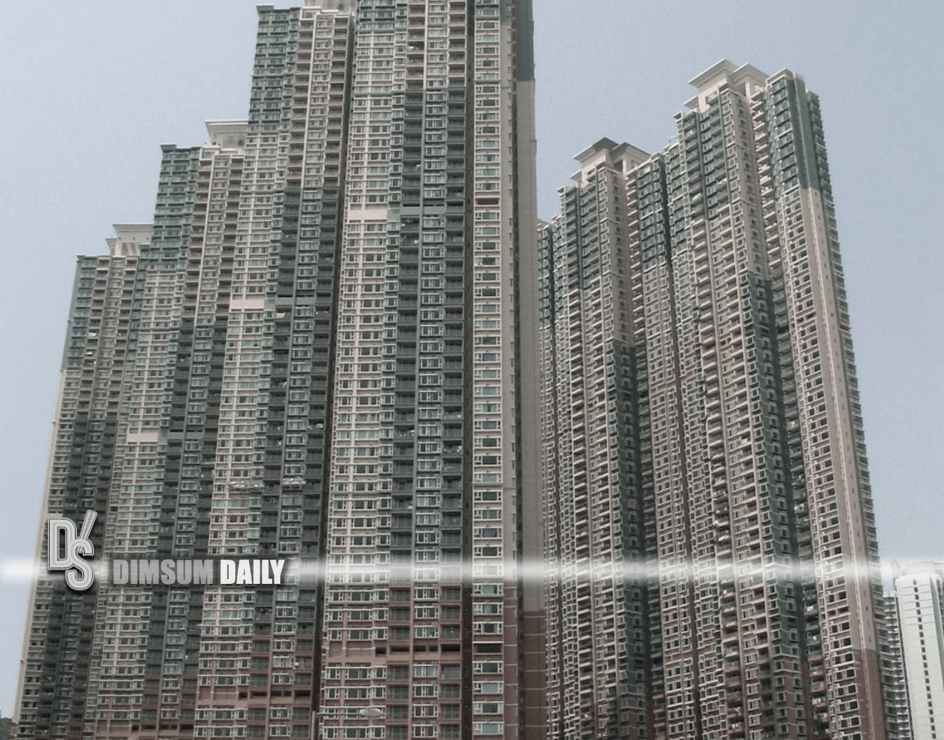 2 separate suicides reported in Metro Town in Tseung Kwan O and ...