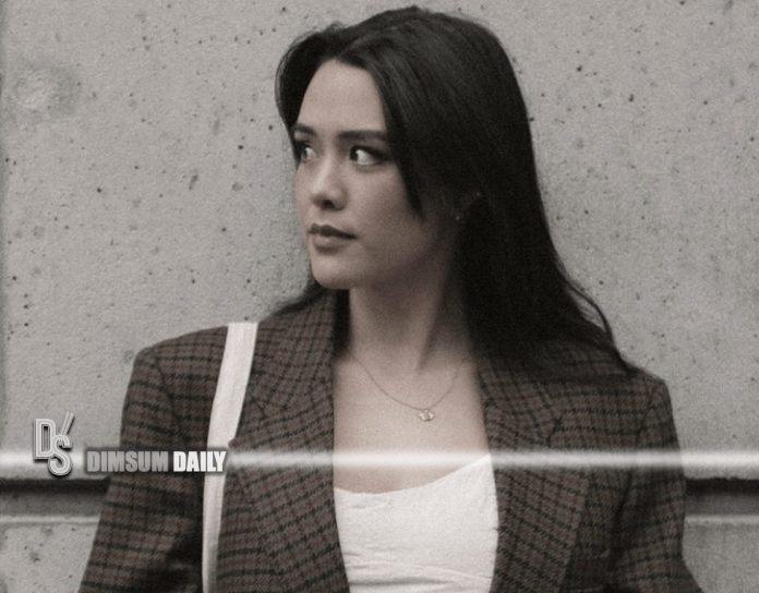 Christy Chung's daughter Yasmine Ross enjoys playful encounter with ...