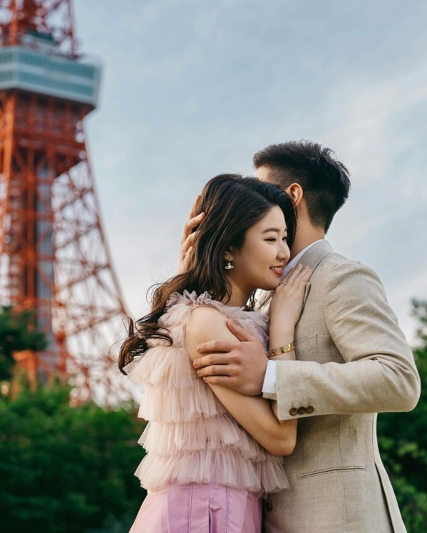 Veteran actor Benz Hui's beloved daughter's Japanese wedding photos ...