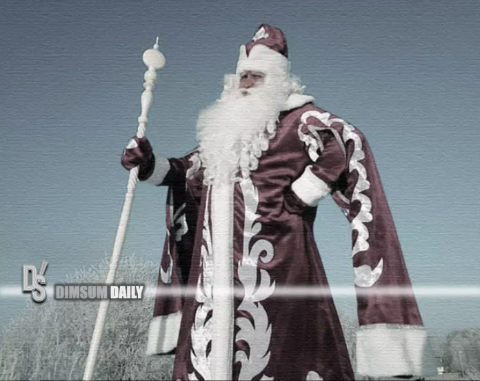 Industrial climber dressed as Ded Moroz falls to his death during ...