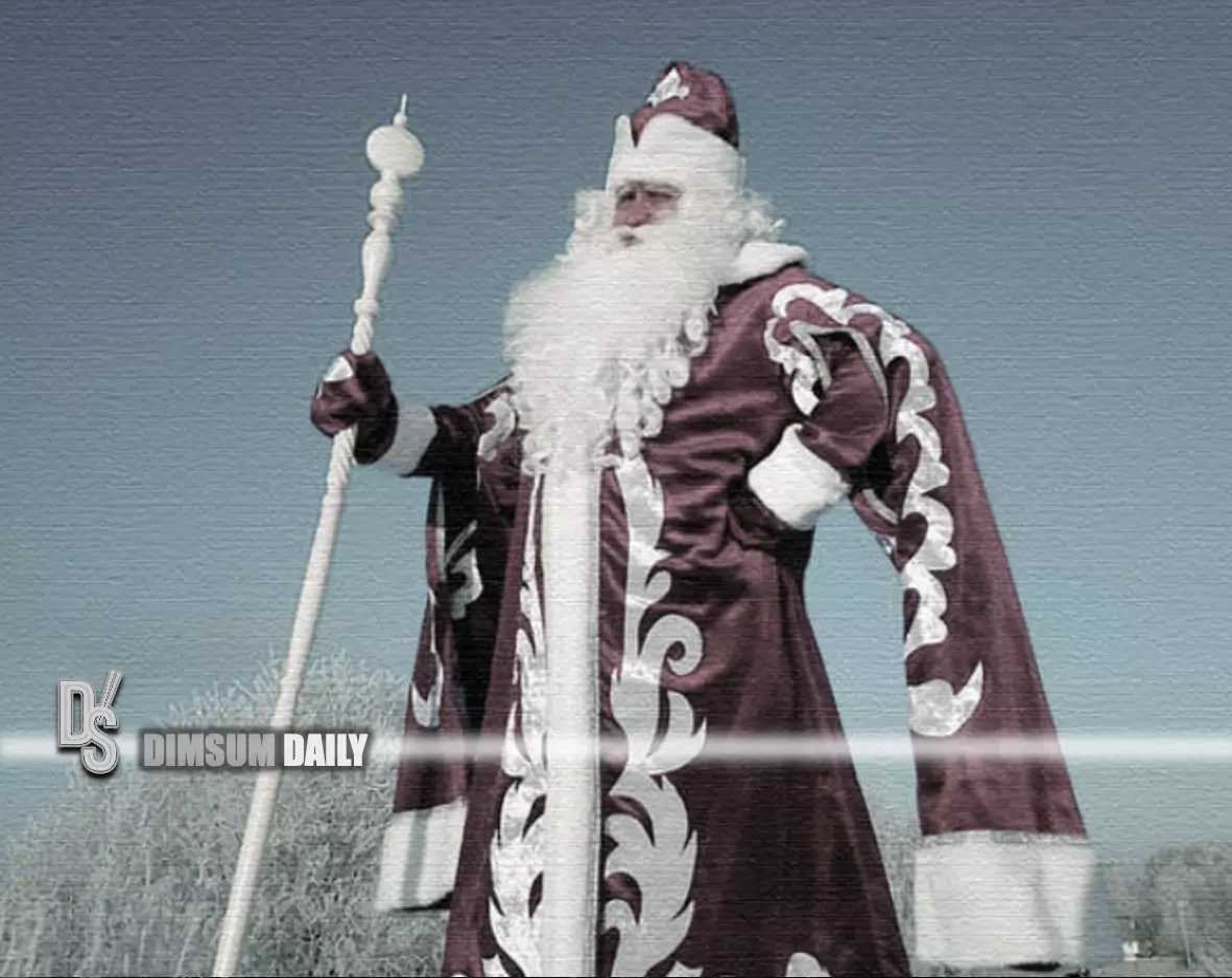 Industrial climber dressed as Ded Moroz falls to his death during children's new year's party in ...